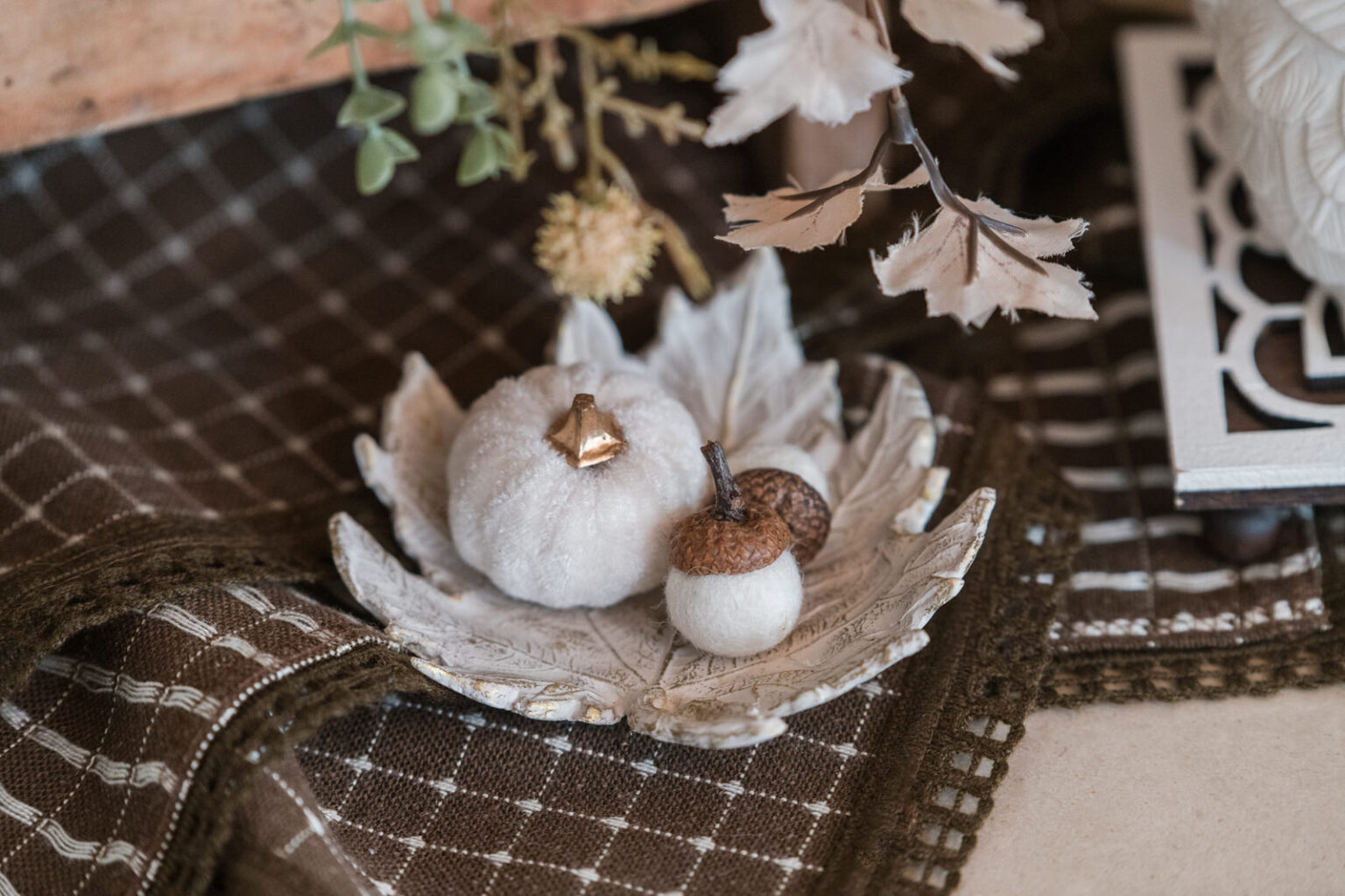 A Cozy Autumn Home Filled with DIY Pumpkins & Thrifted Finds - At Home ...
